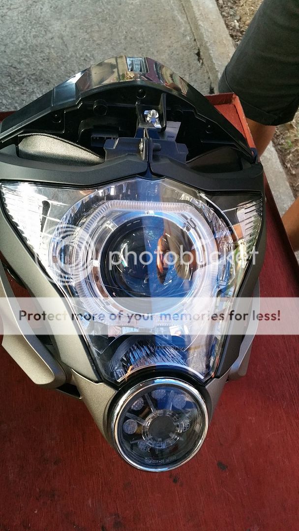 BMW 6 series headlight on CB1000R | Honda CBR 250 Forum