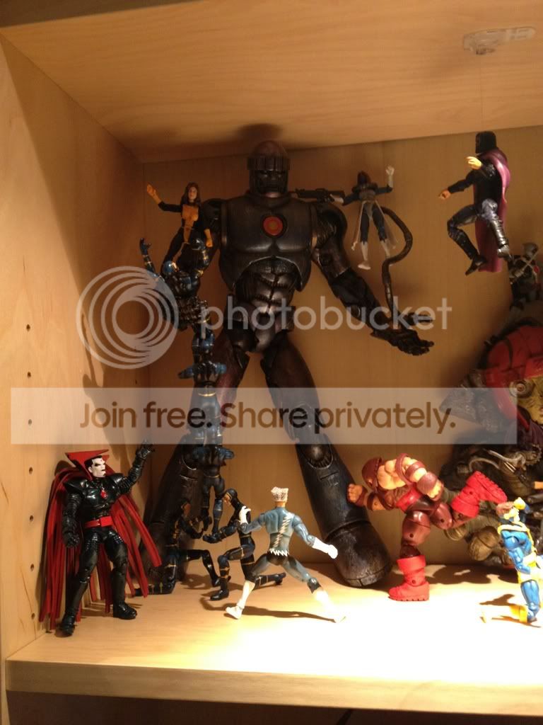 Old Man Logan's Man Cave (always changing....) - Statue Forum